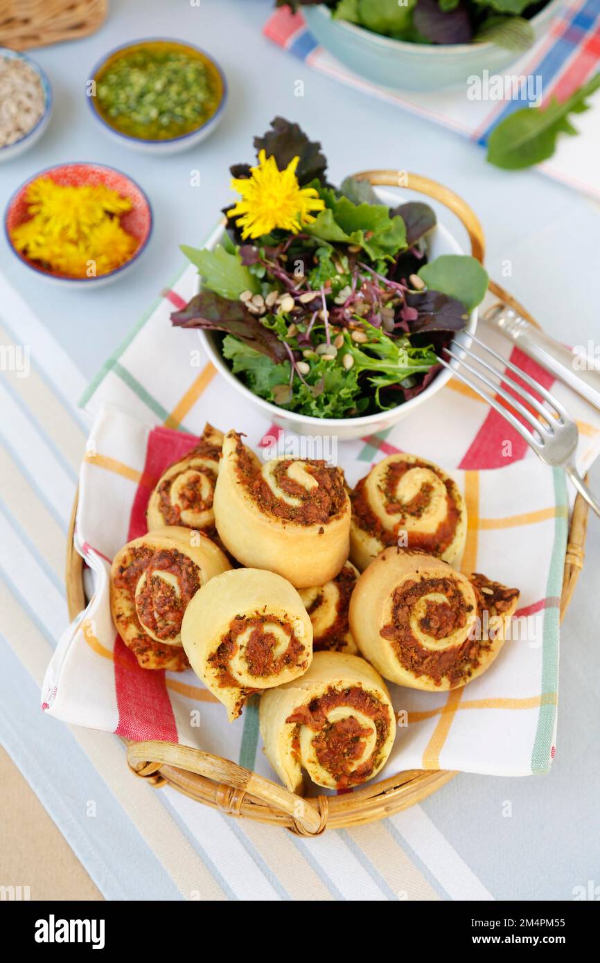 Swabian cuisine, hearty snail pasta, salty, yeast pastry, yeast yeast ...