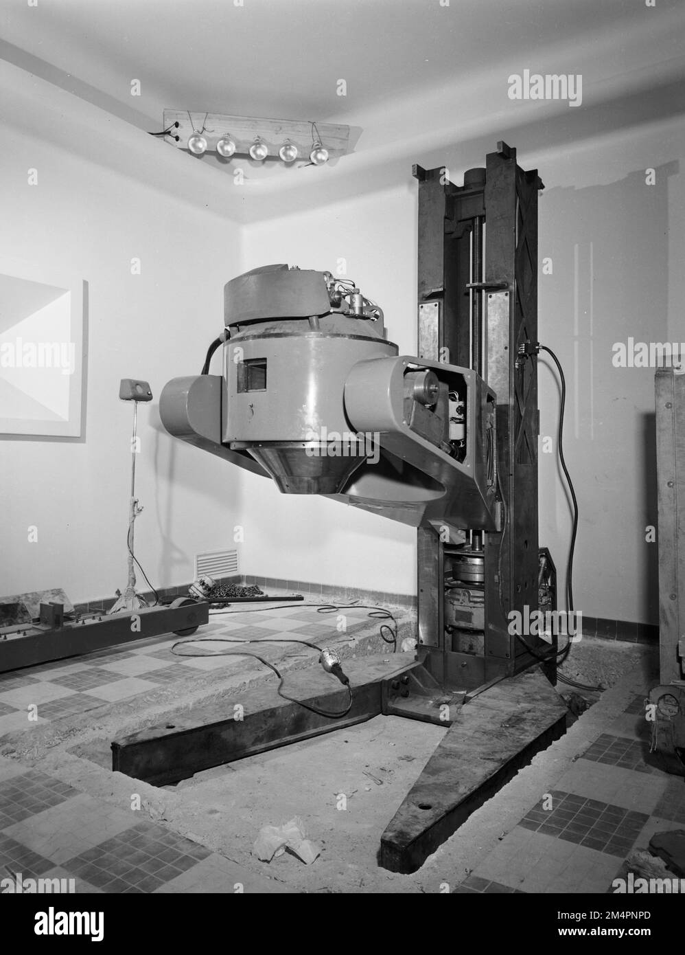 First Cobalt Bomb Installed in Paris Clinic. Photographs of Marshall ...