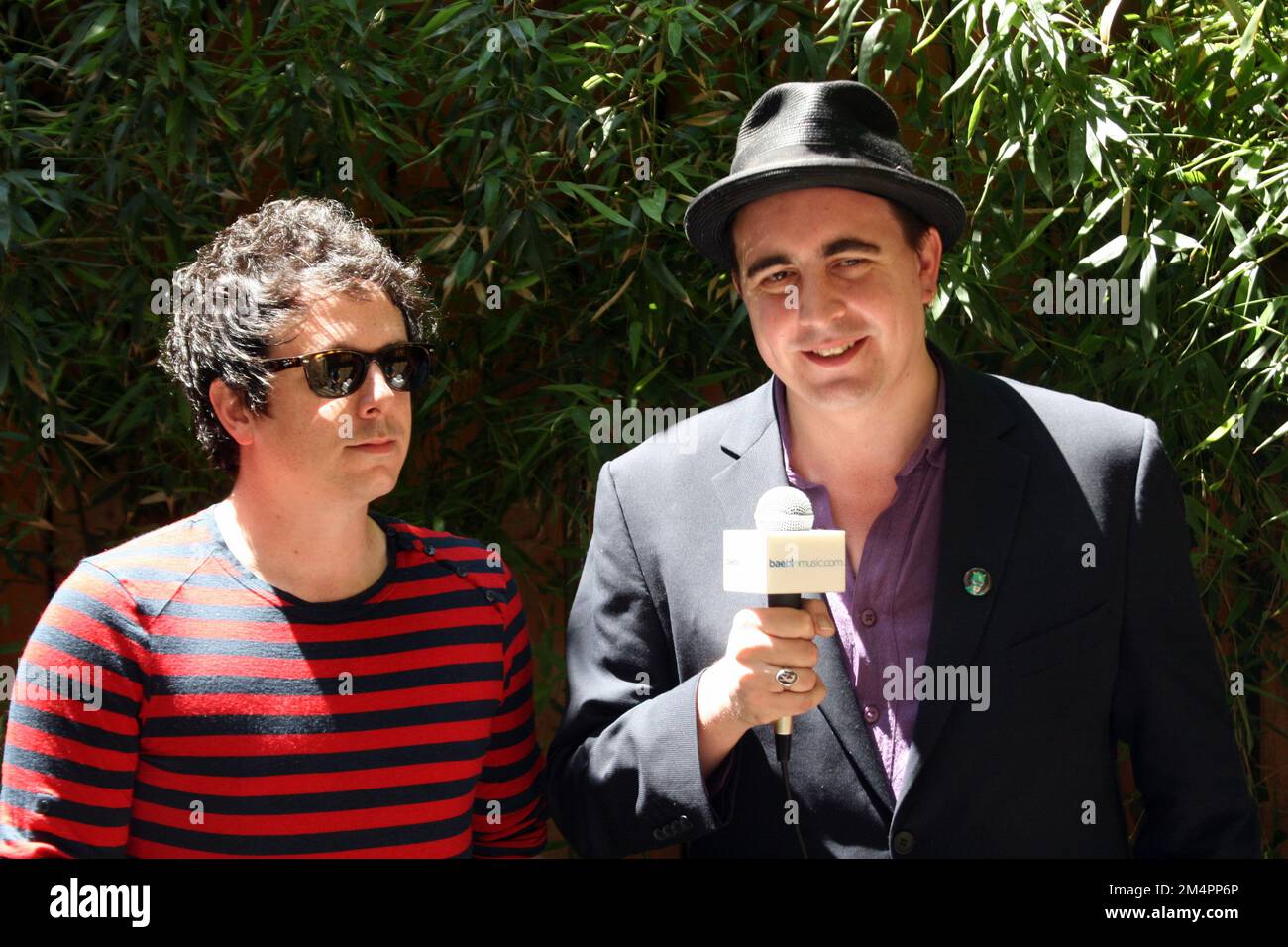 Interview with Eddie Argos, Fredie Feedback from Art Brut Stock Photo ...