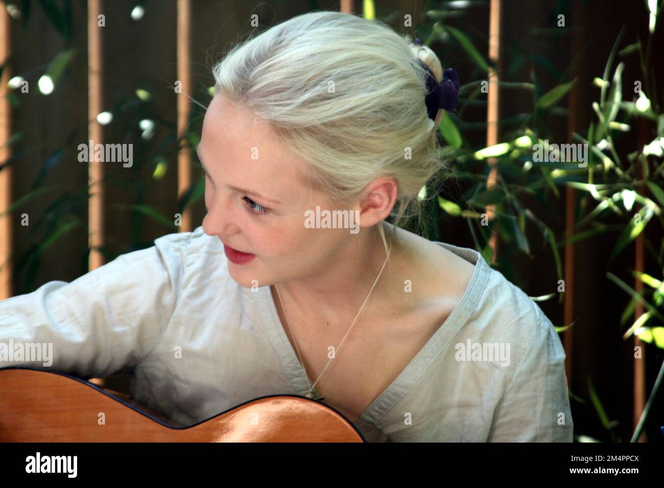 Laura marling portrait hi-res stock photography and images - Alamy