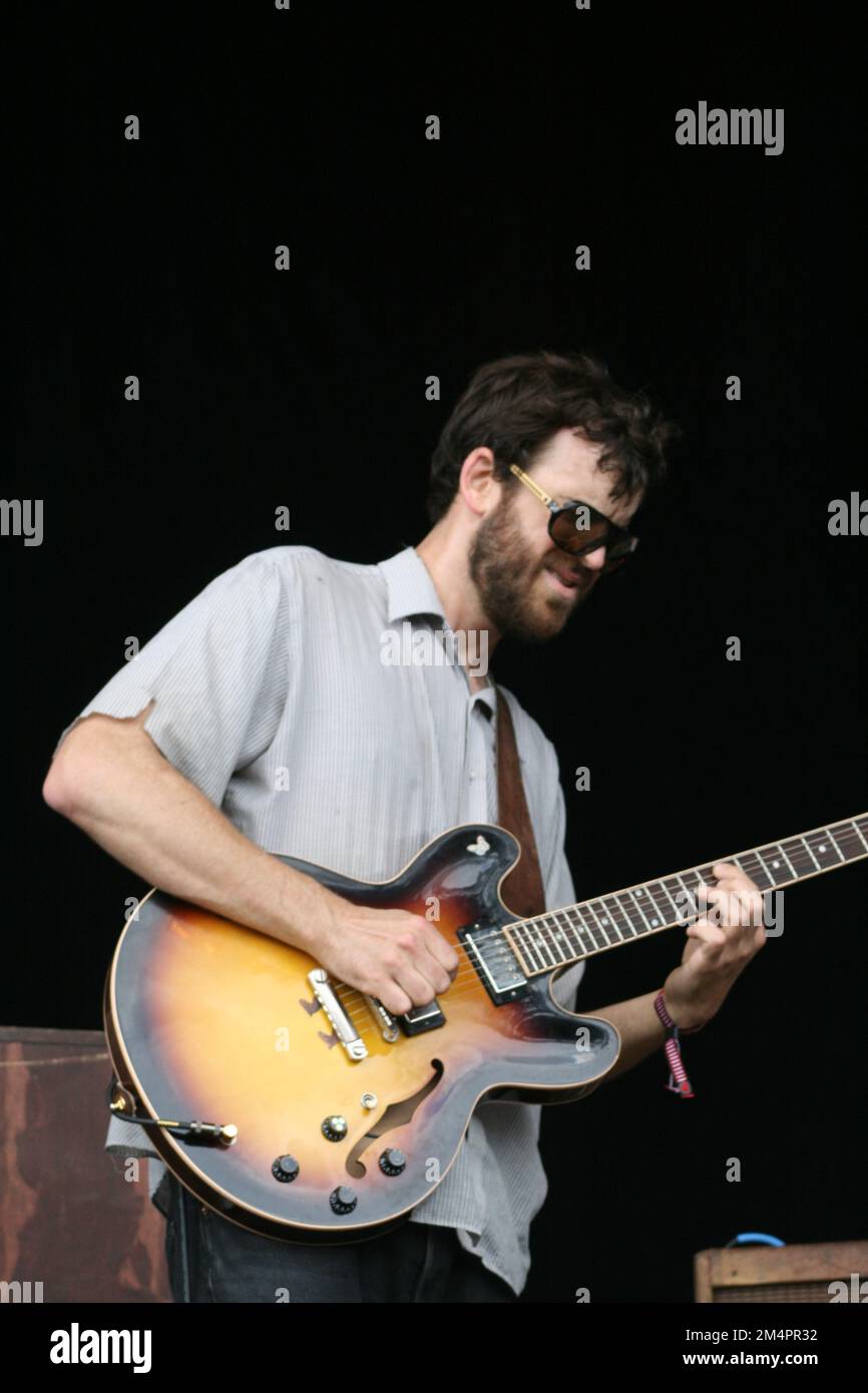 Dr dog band hi-res stock photography and images - Alamy