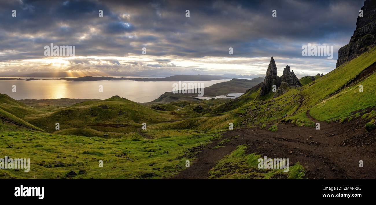 Sunrise, Rock Needle Old Man of Storr, Trotternish, Highlands, Isle of ...