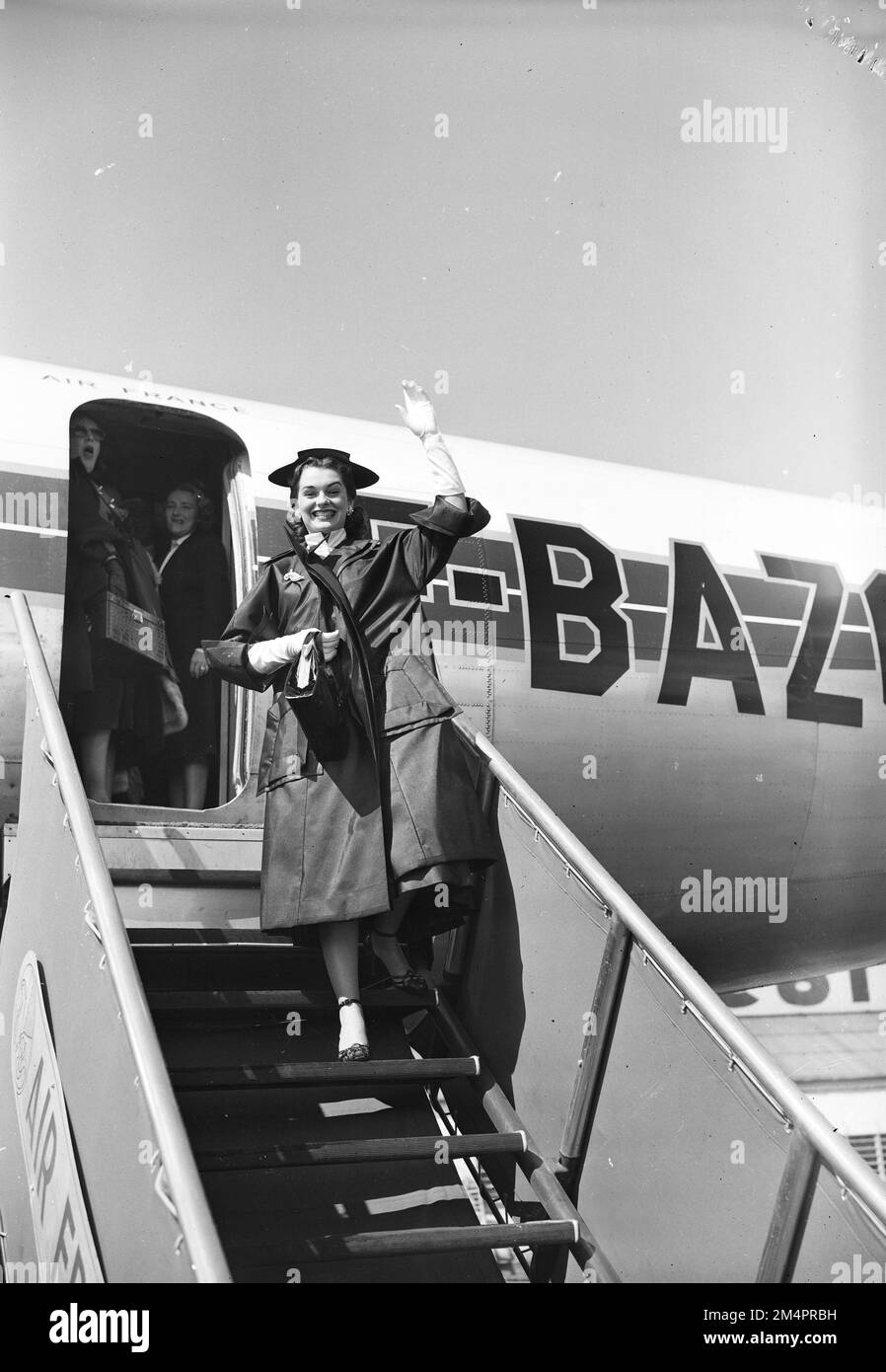 Exhibitor Arrives for Lille Show (Pix with Miss America) (Joseph ...