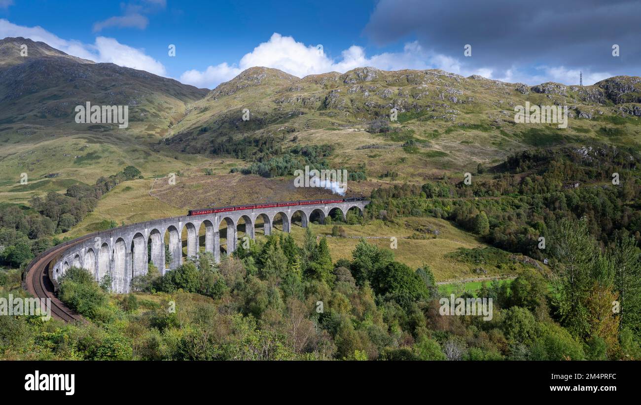 Glenfinnan Viaduct from the Harry Potter films with steam locomotive ...
