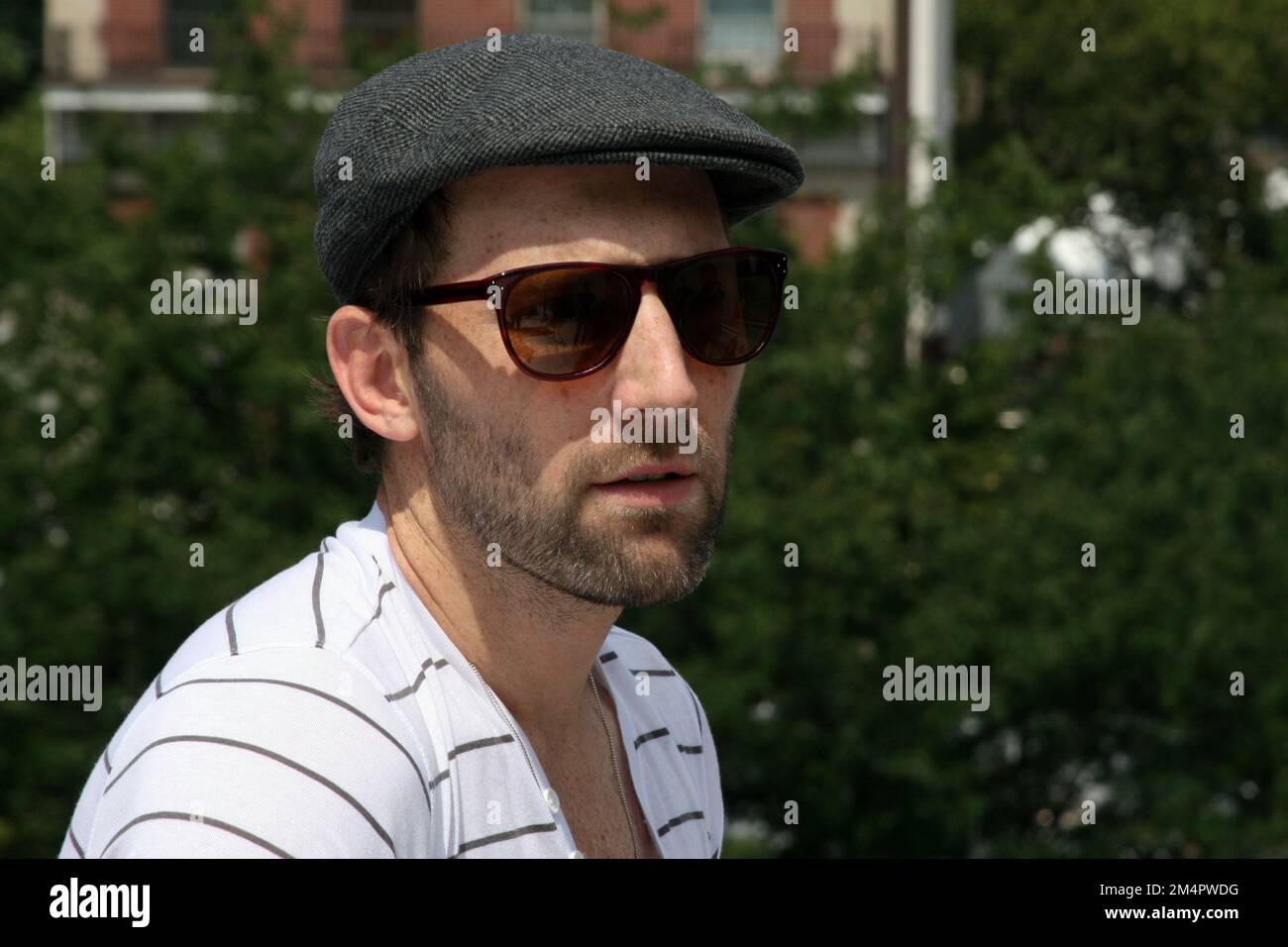 Mat Kearney in session on a New York Rooftop Stock Photo - Alamy