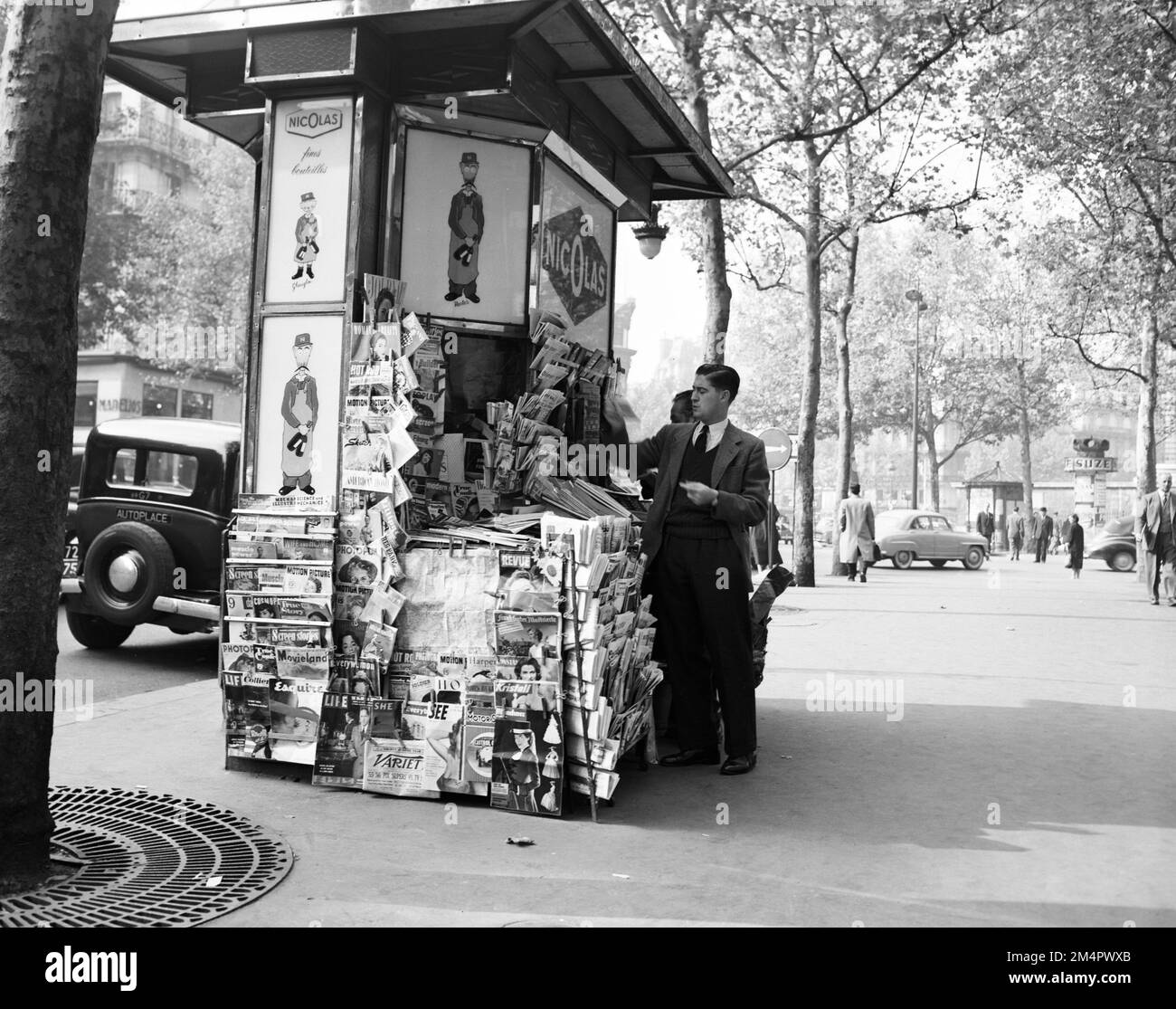 Newspaper Stands in Paris, with Magazine Display. Photographs of ...