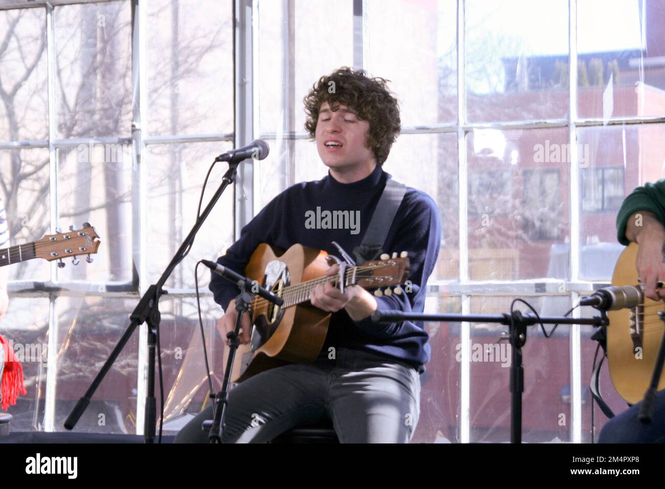 The Kooks - Luke Pritchard - perform a private session in New York ...