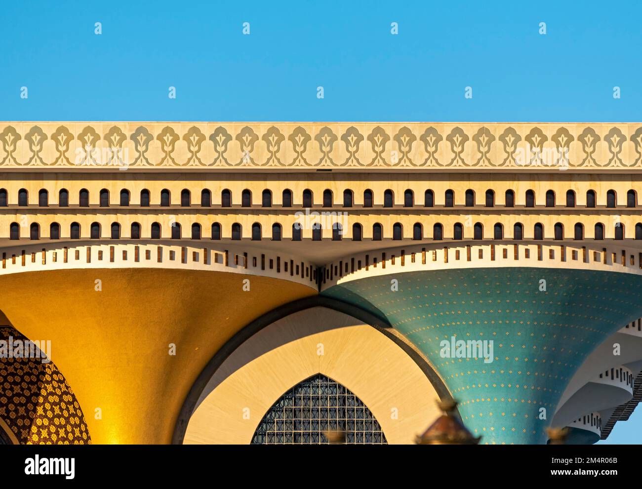 Al Alam Palace, Muscat, Oman Stock Photo - Alamy