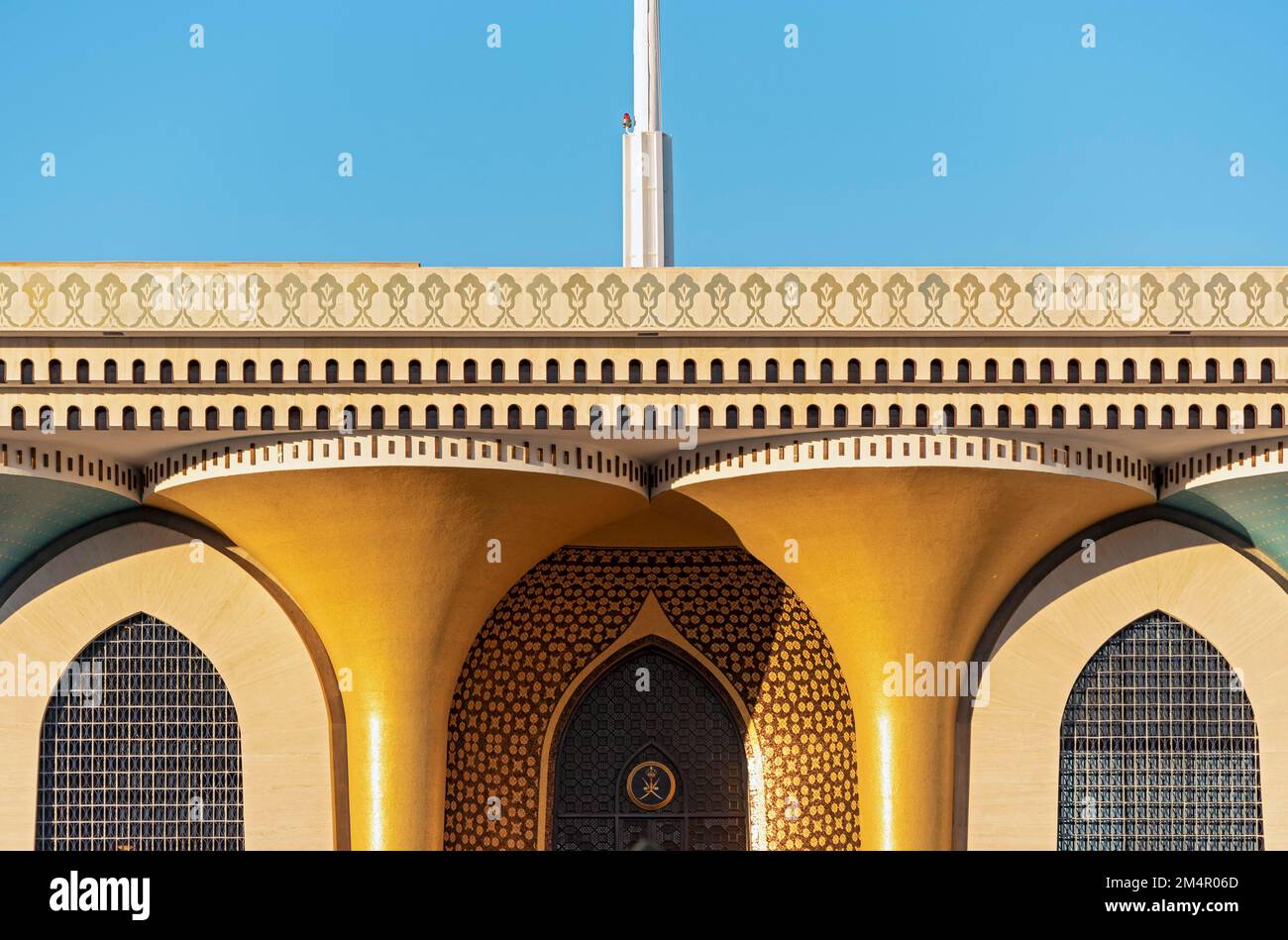 Al Alam Palace, Muscat, Oman Stock Photo - Alamy