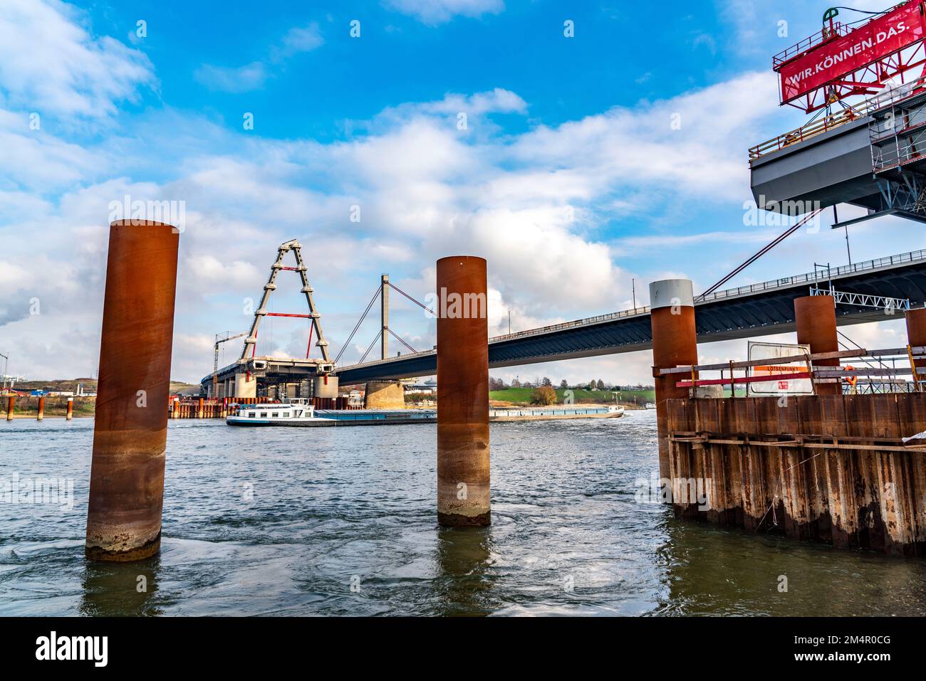 New construction of the A1 motorway bridge over the Rhine near ...