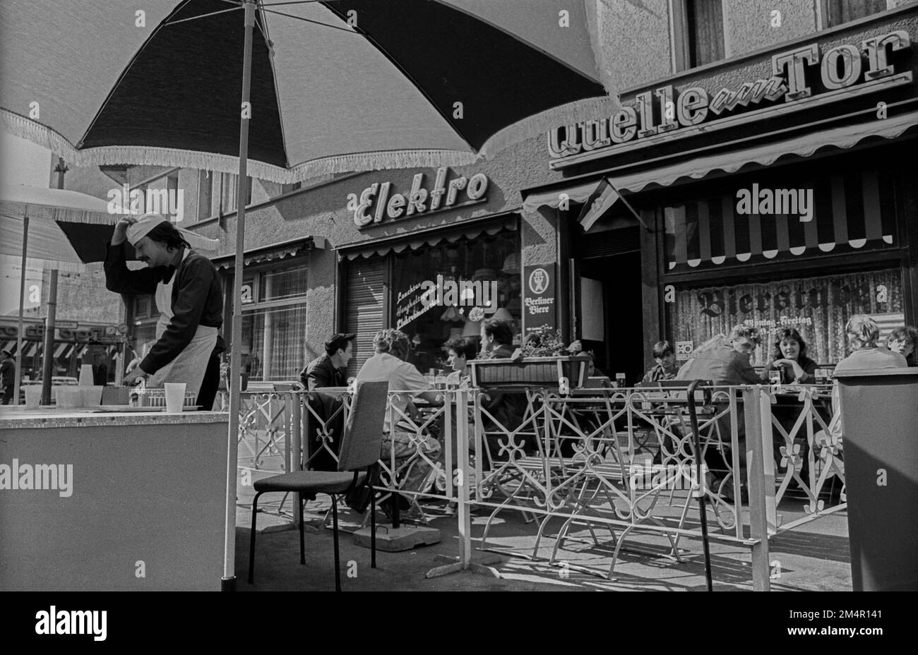 GDR, Berlin, 25. 05. 1989, Oranienburger Tor, Oranienburger Strasse ...