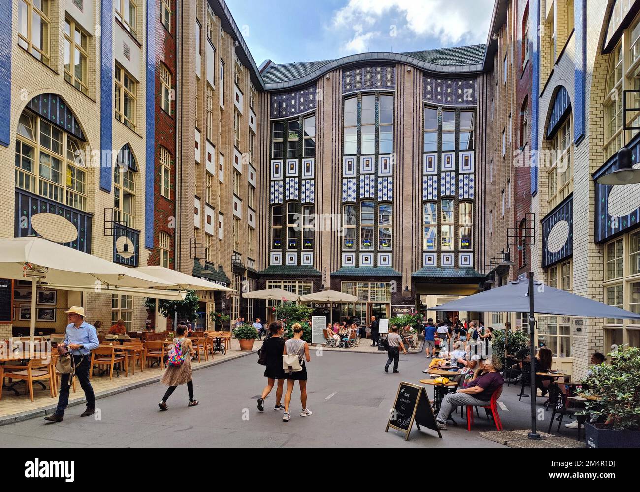 Hackesche Hoefe, facade in the 1st courtyard, west side, Endellscher ...
