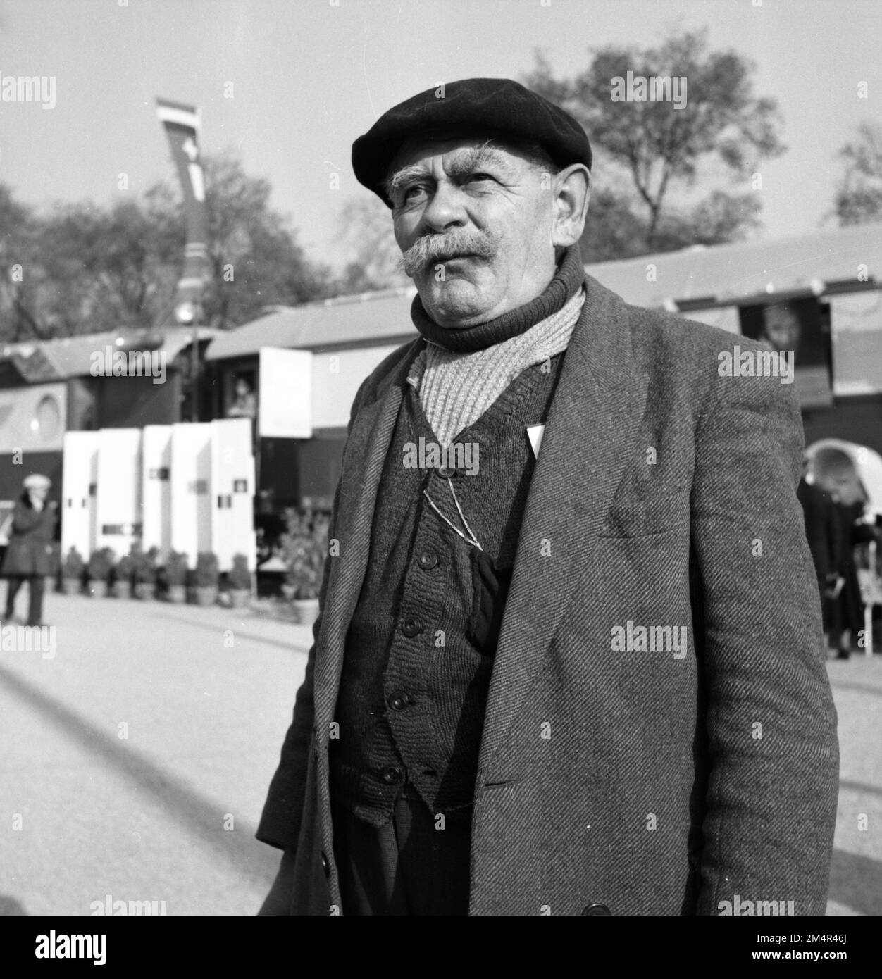 Crowds Throng Esplande to Visit Train for Europe. Photographs of ...