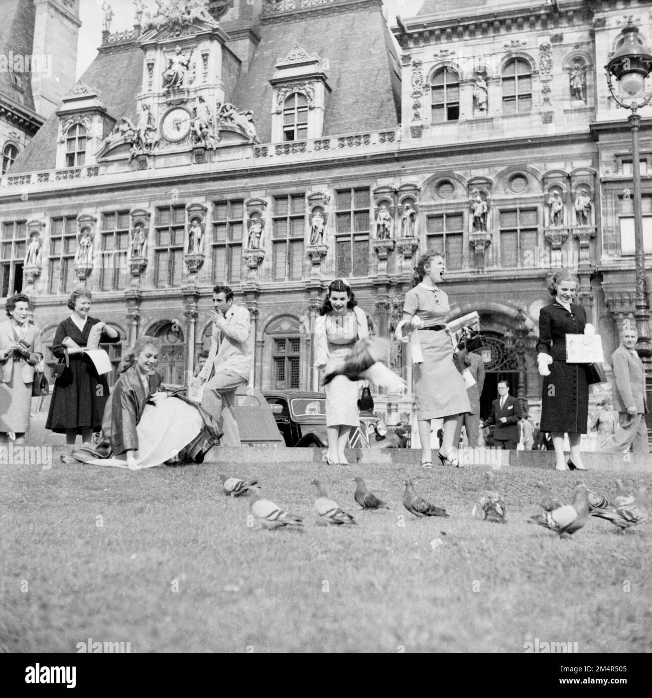 "Oklahoma" Actors Received at Paris Hotel de Ville. Photographs of ...