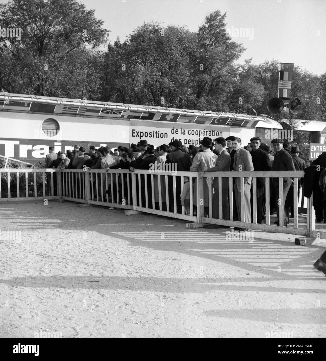Crowds Throng Esplande to Visit Train for Europe. Photographs of ...