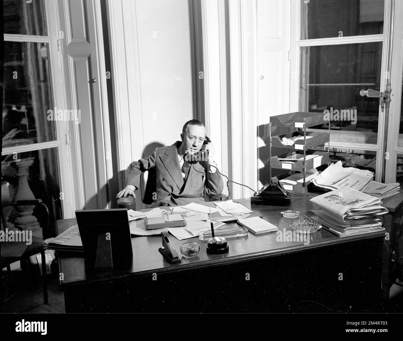 Official. Photographs of Marshall Plan Programs, Exhibits, and ...