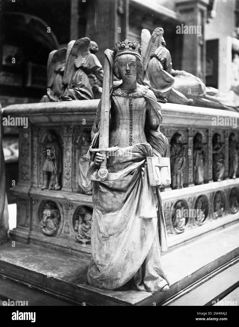 Statue of Justice at Tomb of Francis II and Anne of Brittany ...