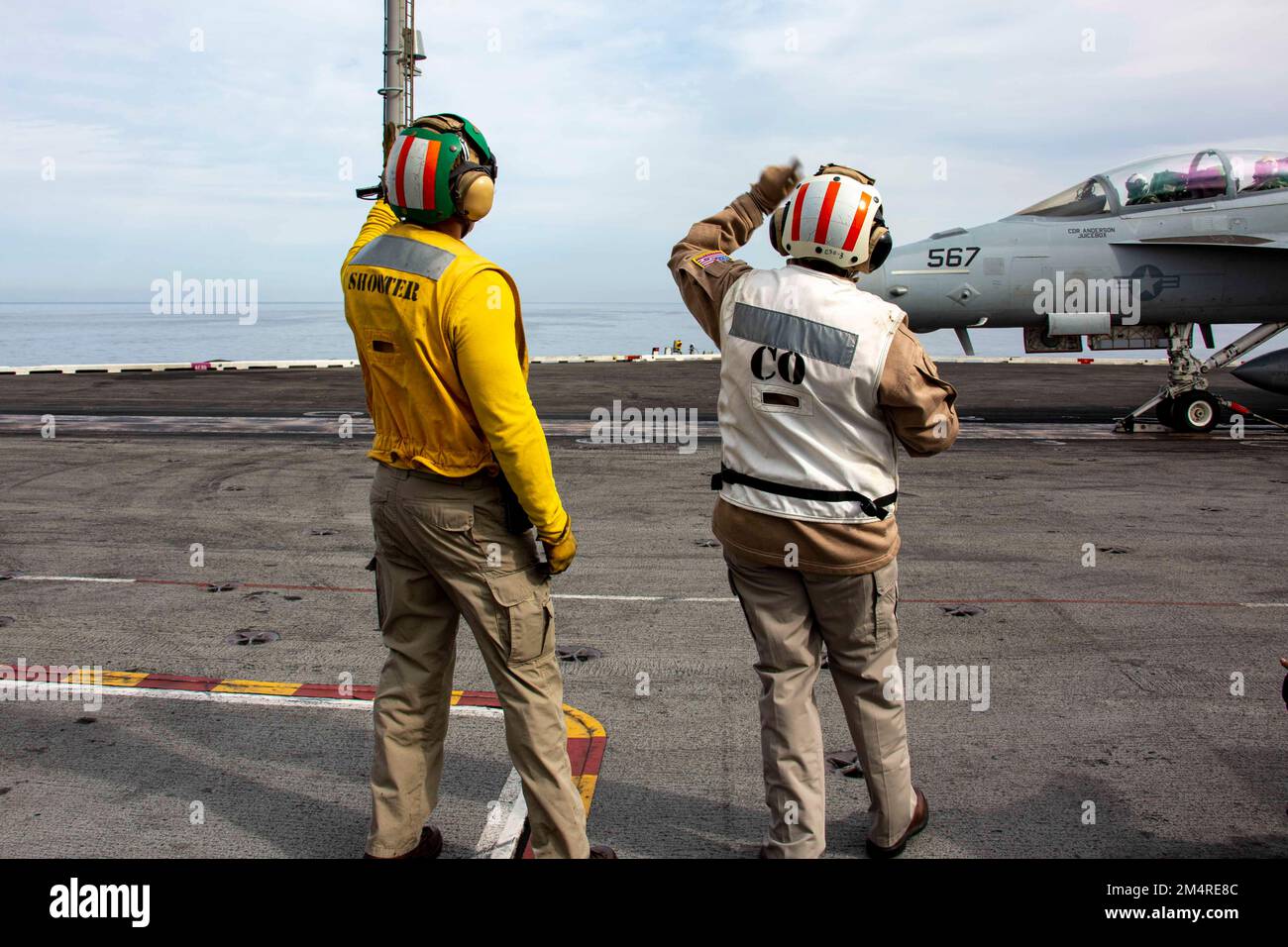 221217-N-MU675-1192 PACIFIC OCEAN (Dec. 17, 2022) Lt. Jesus Lombarti ...