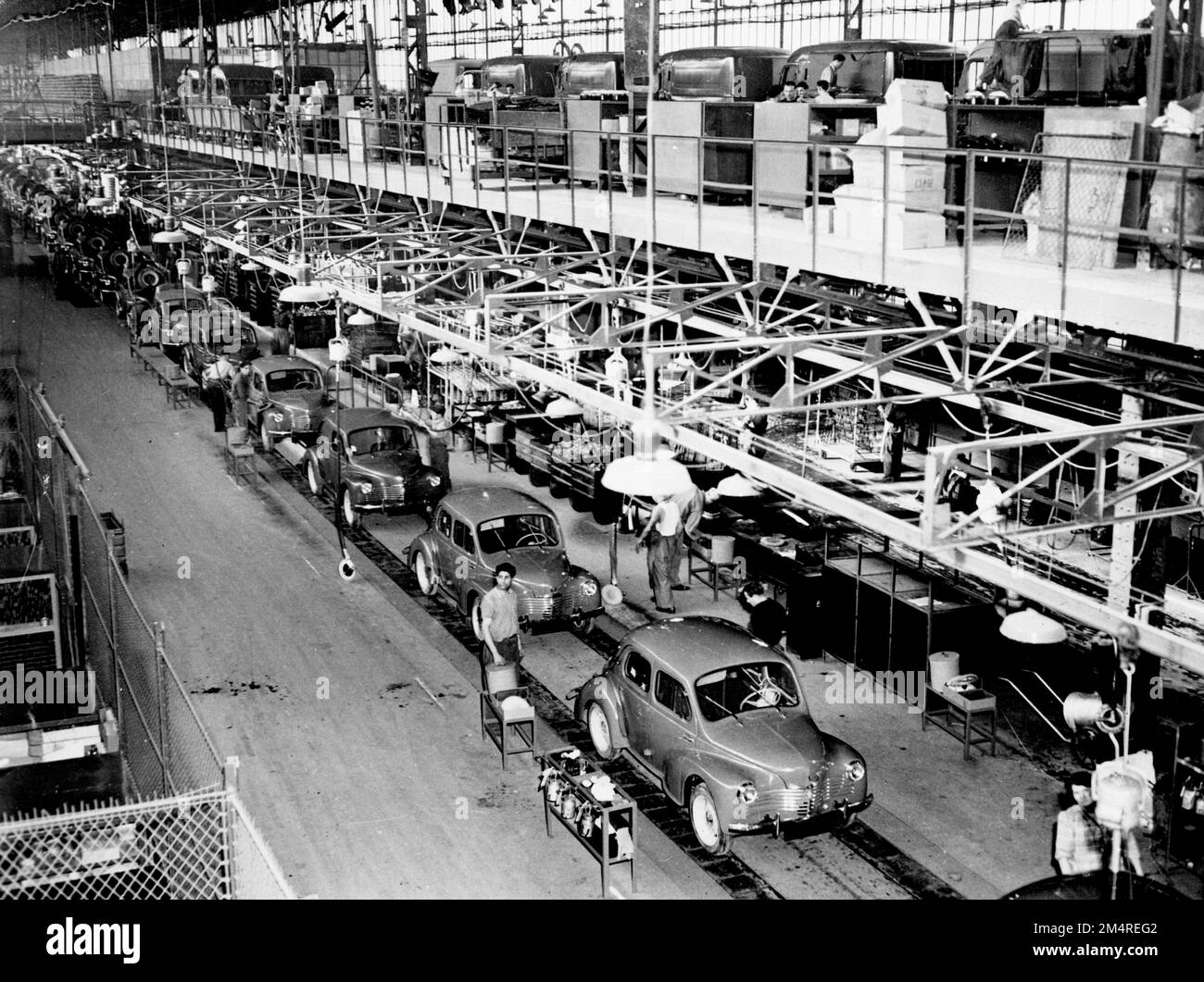 Renault Cars Production Line of the Boulogne-Billancourt Renault Fact ...