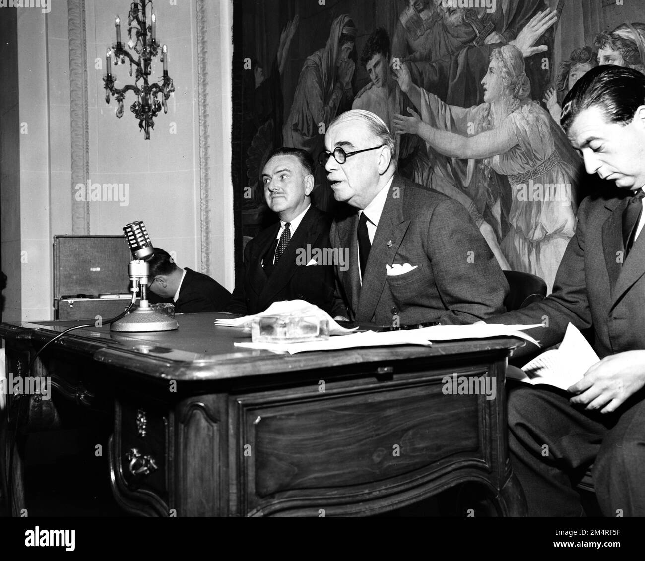 Lord ismay hi-res stock photography and images - Alamy