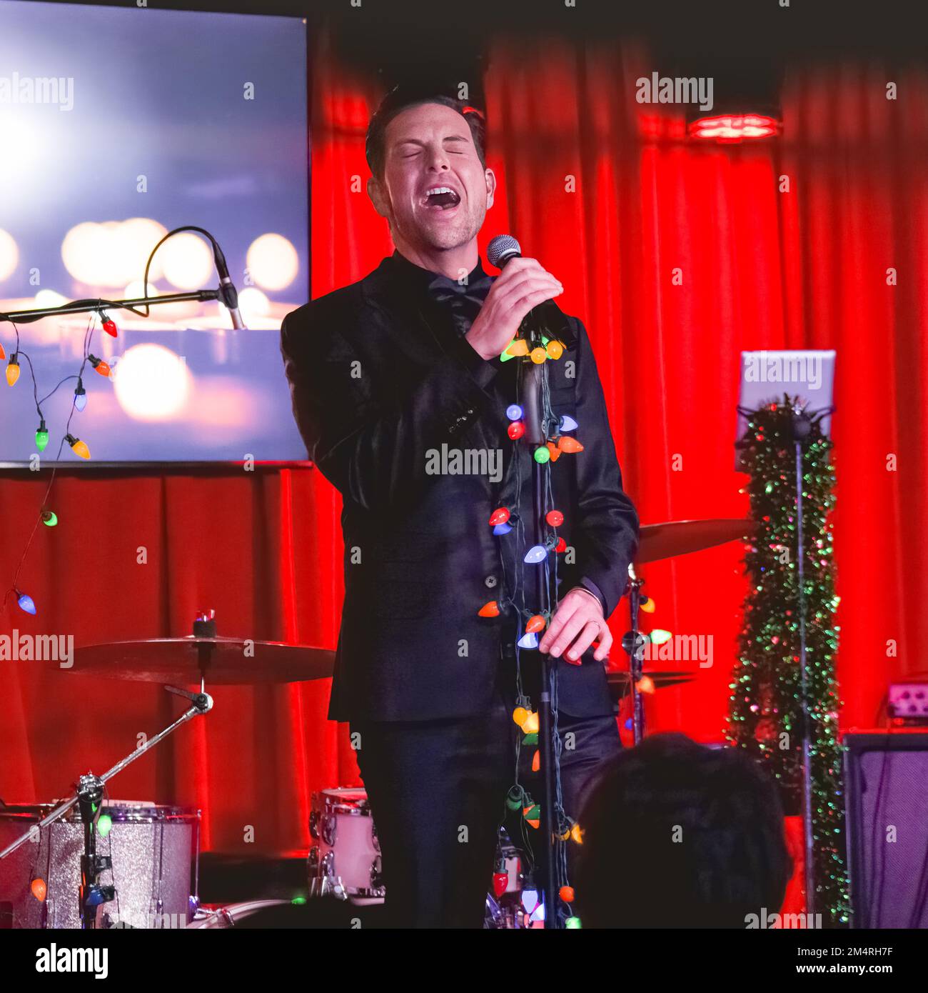 Studio City, California, USA. 20th December, 2022. Singer Chris ...