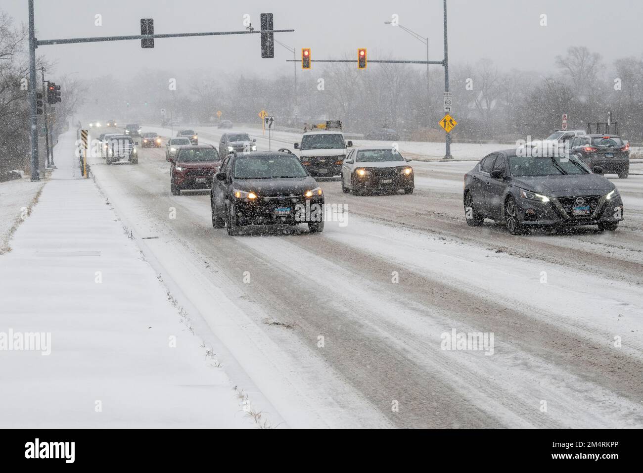 Chicago, USA. 22 December 2022. Chicago weather : Traffic passes as ...