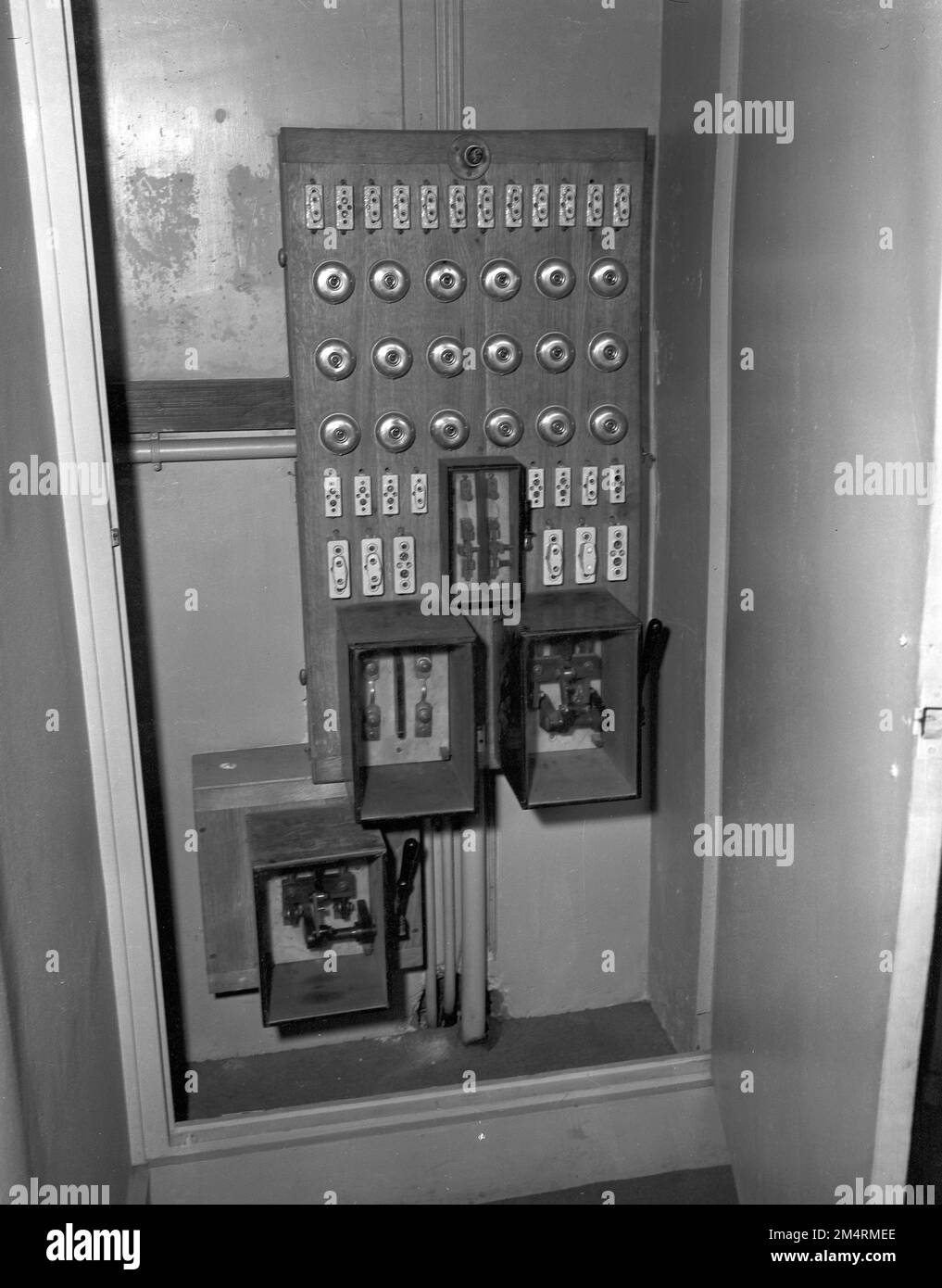 ECA Building. Photographs of Marshall Plan Programs, Exhibits, and ...