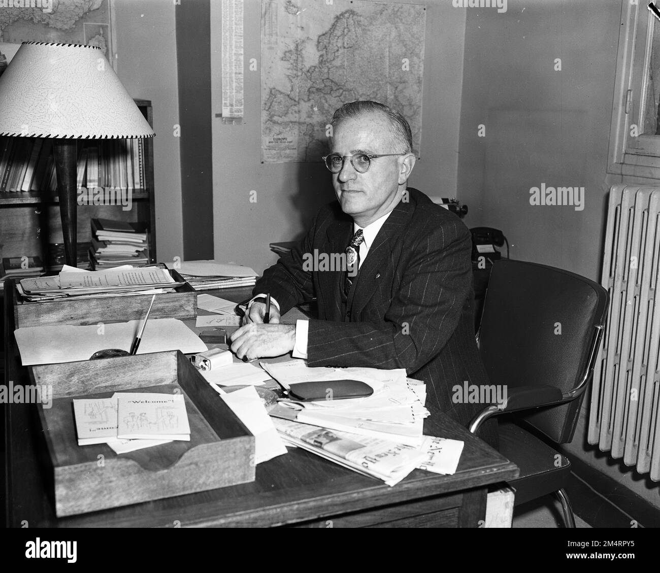 US Labor Education Team Visits Force Ouvriere Workers' School ...