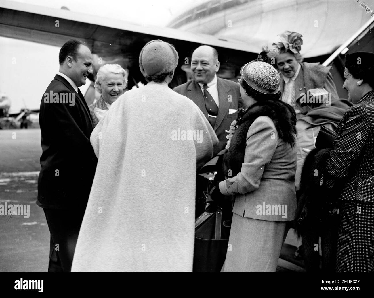 Exhibitor Arrives for Lille Show (Pix with Miss America) (Joseph ...