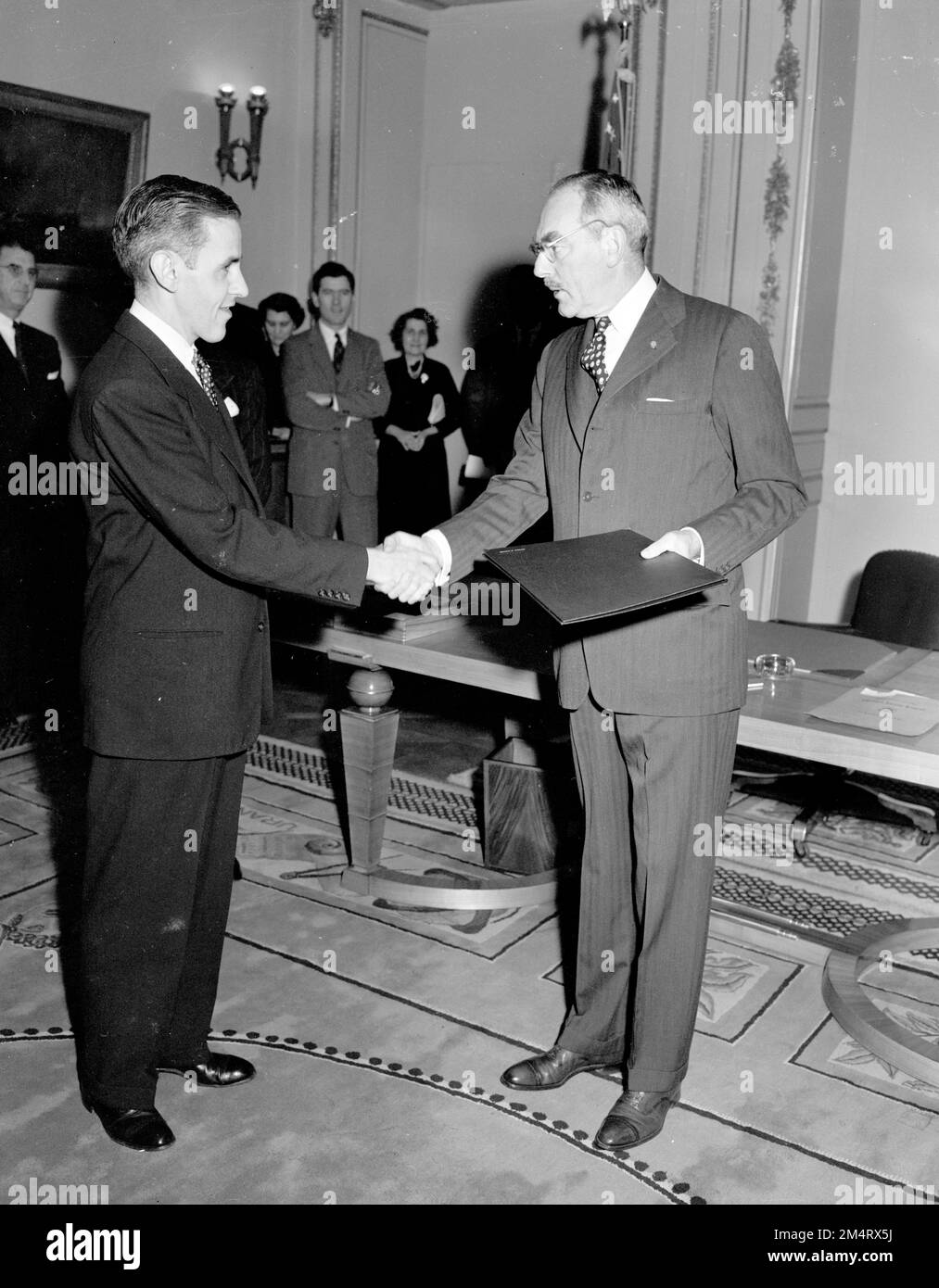 Mr barnes hi-res stock photography and images - Alamy