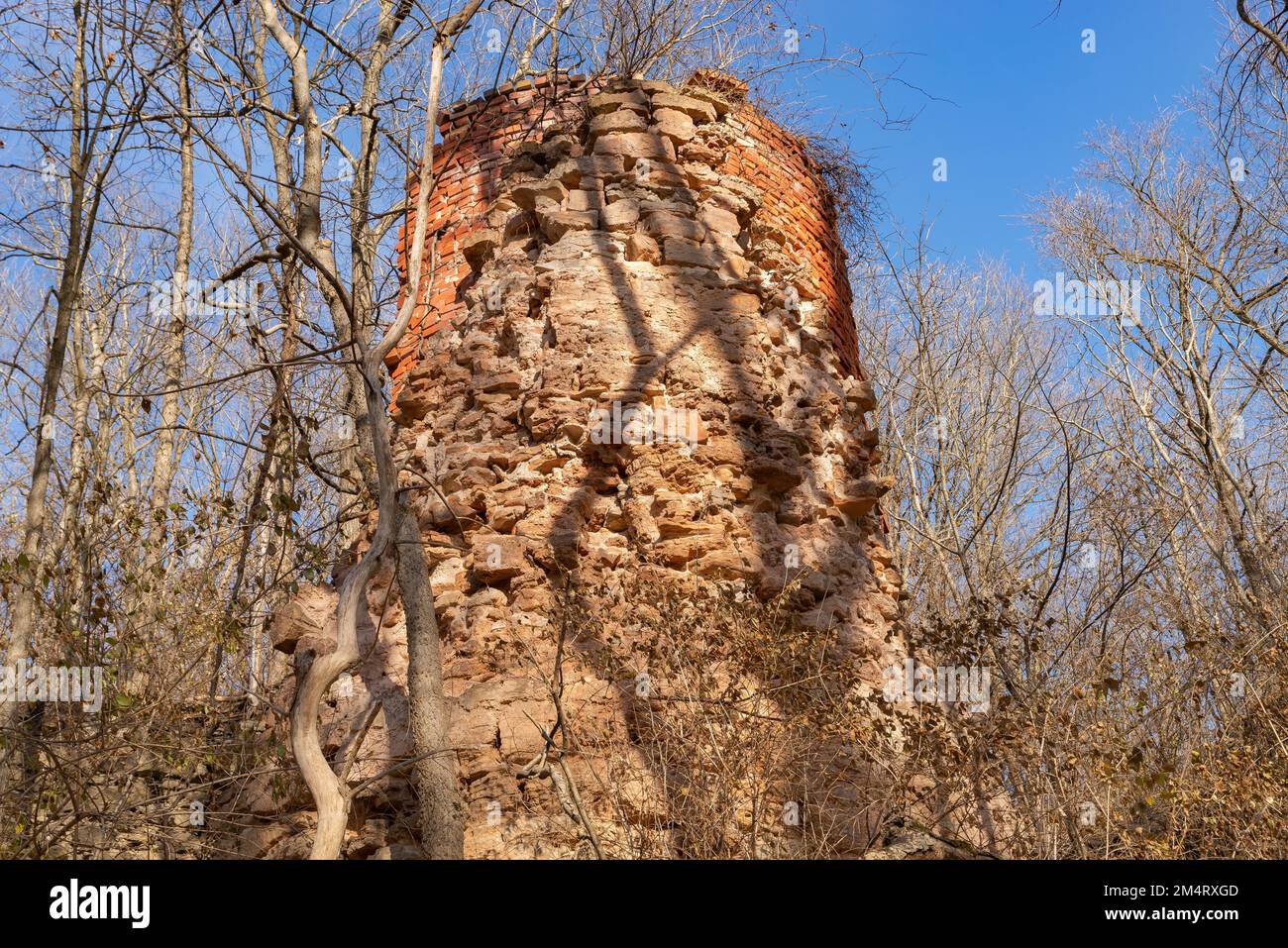 Abandoned ruins of old brick kilns at Pecumsaugan Creek and The ...