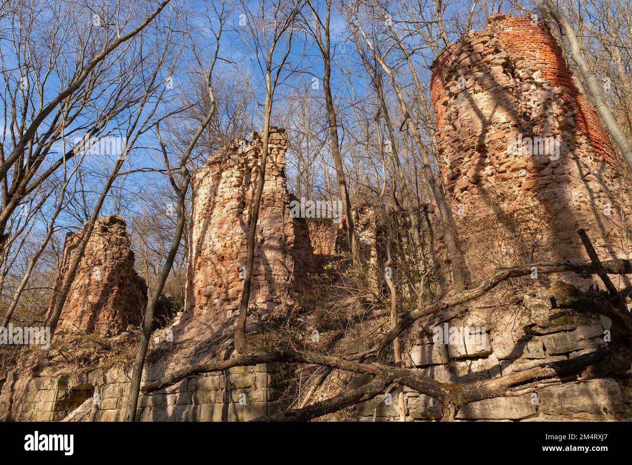 Abandoned ruins of old brick kilns at Pecumsaugan Creek and The ...