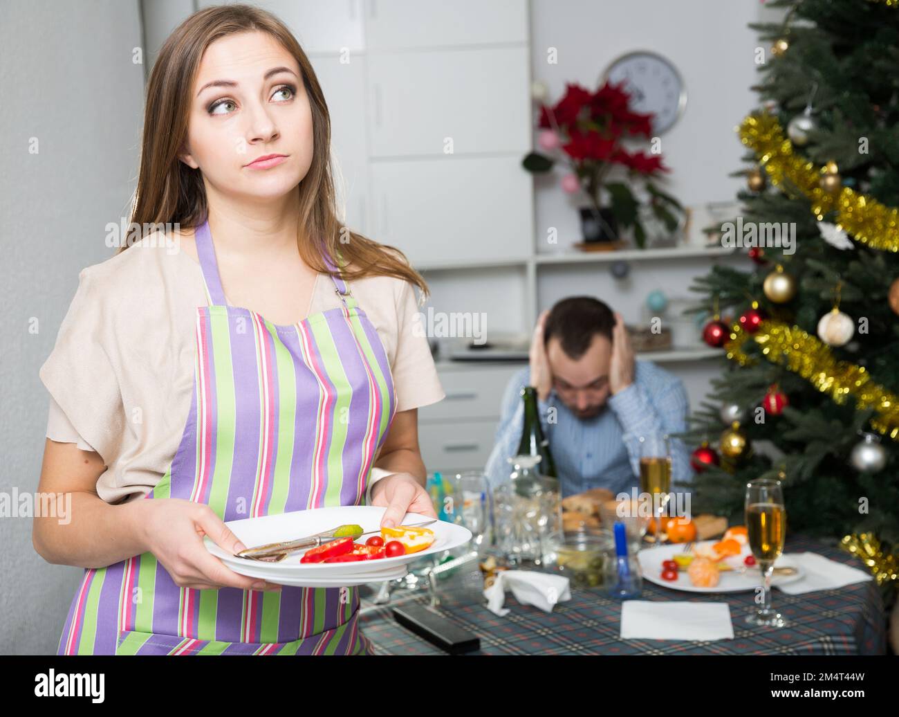 Clearing table hi-res stock photography and images - Alamy