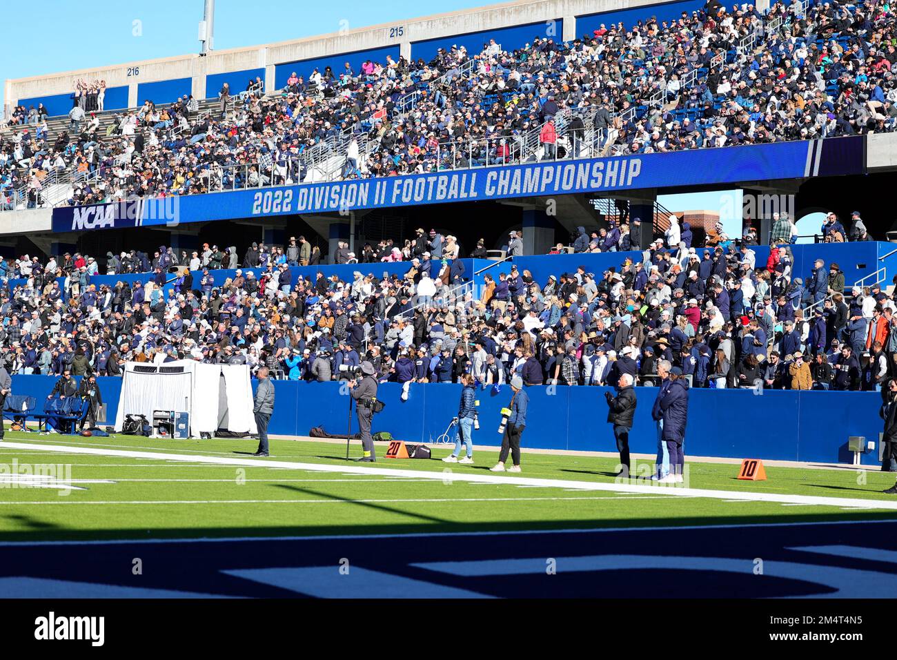 Ii division hi-res stock photography and images - Alamy