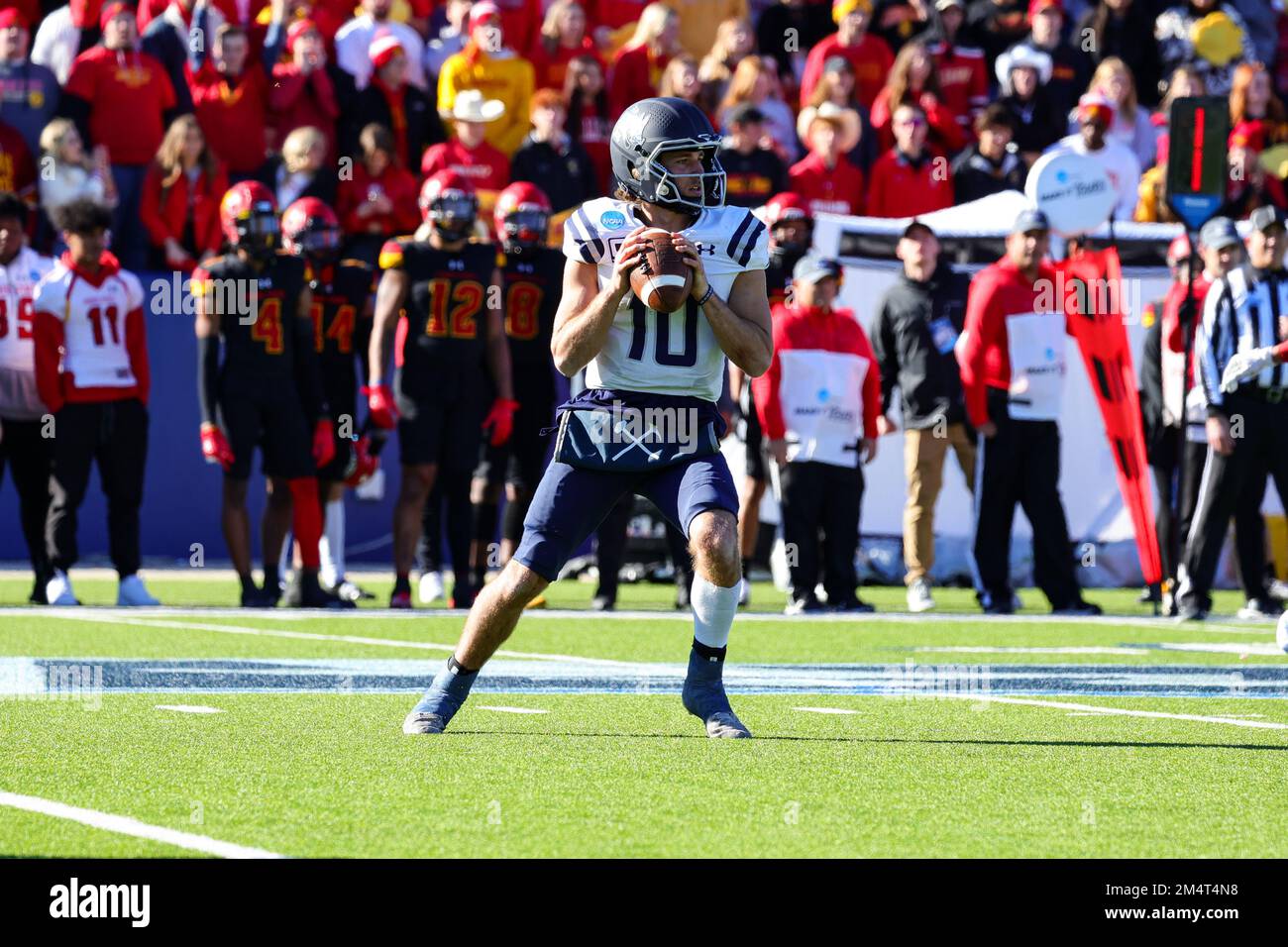Colorado School of Mines Orediggers quarterback John Matocha (10) drops ...