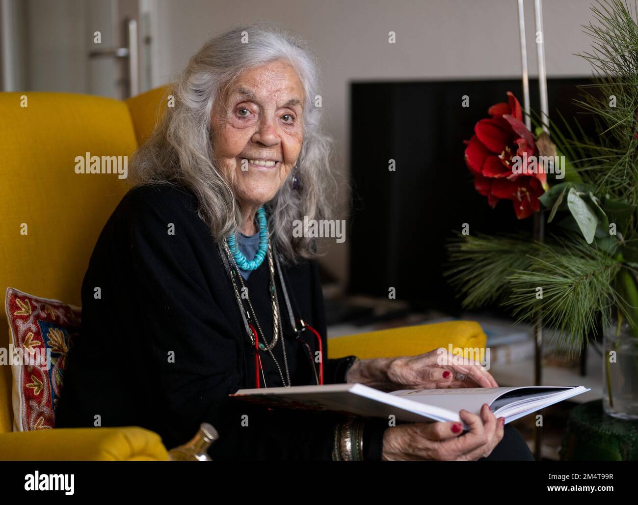 Ursula winnington hi-res stock photography and images - Alamy