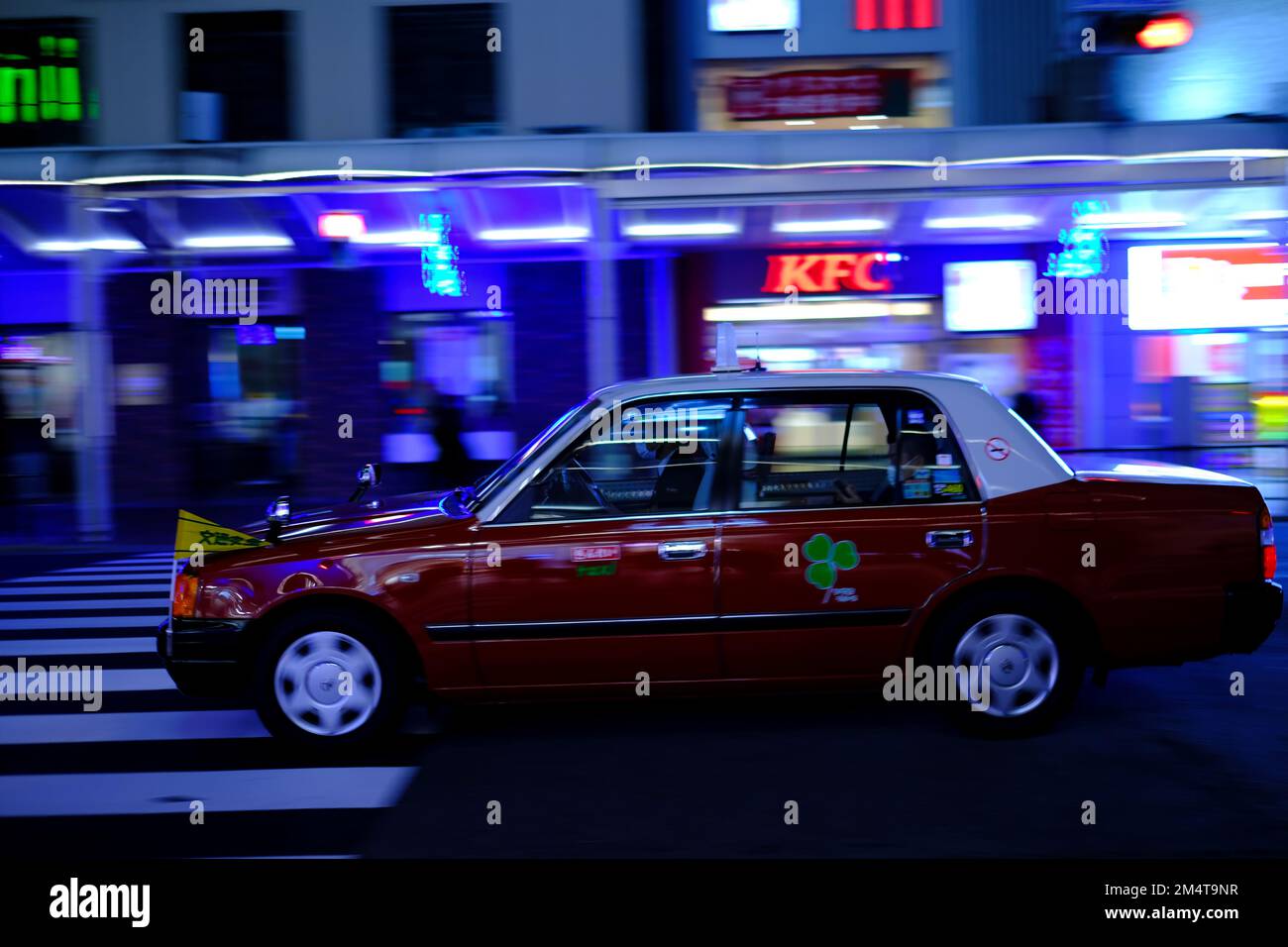 Yasaka taxi hi-res stock photography and images - Alamy