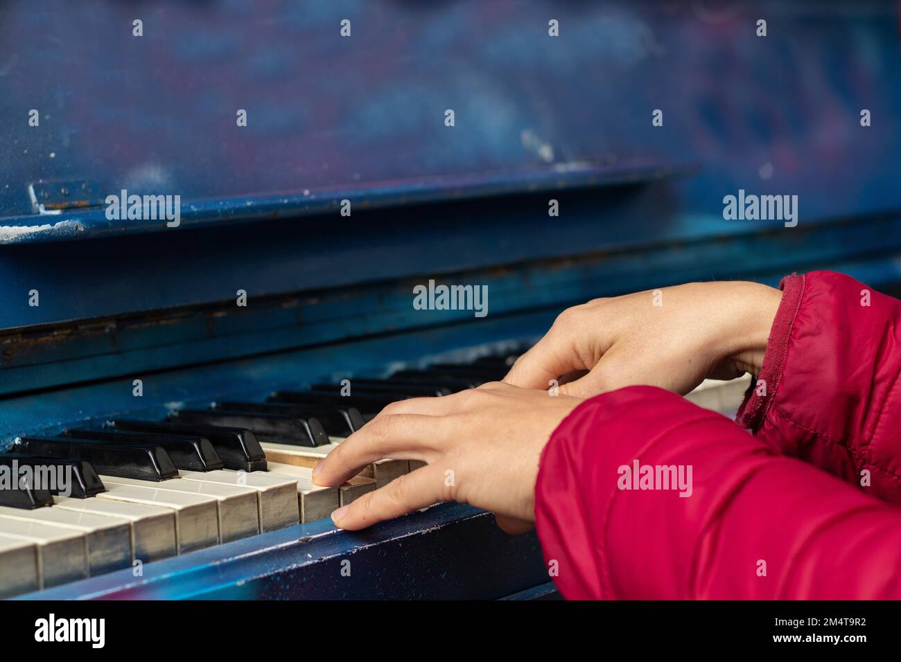 Hand rhythm hi-res stock photography and images - Alamy