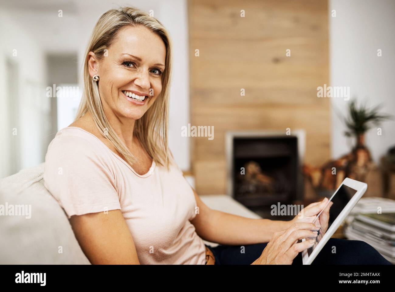 Handy technology hi-res stock photography and images - Alamy