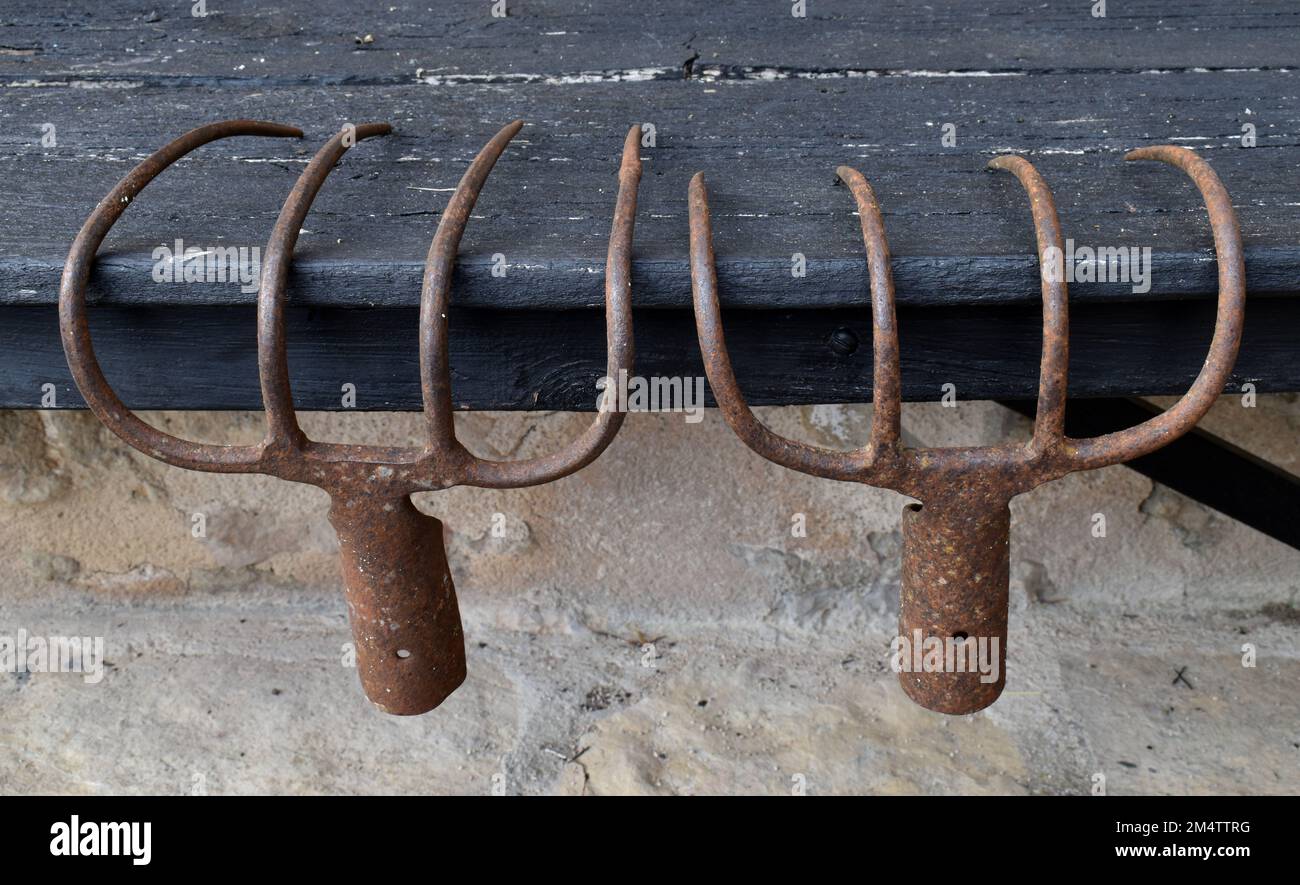 Old farm implements hi-res stock photography and images - Alamy