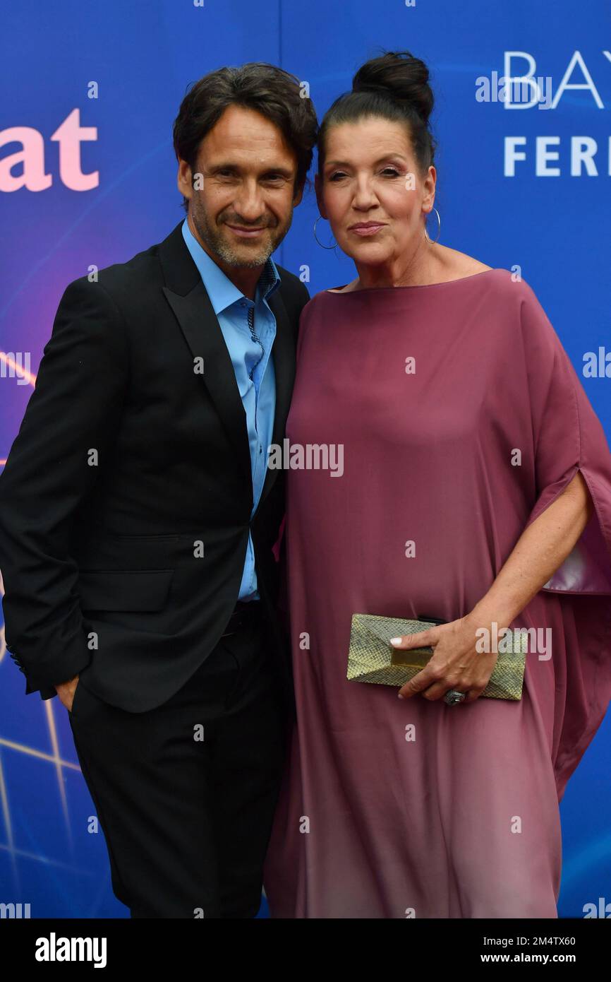 ARCHIVE PHOTO: The actress Katy KARRENBAUER celebrates her 60th ...