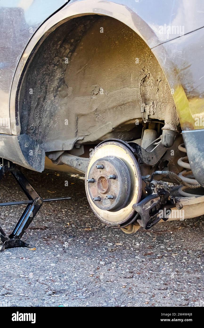Foreign auto repair hi-res stock photography and images - Alamy
