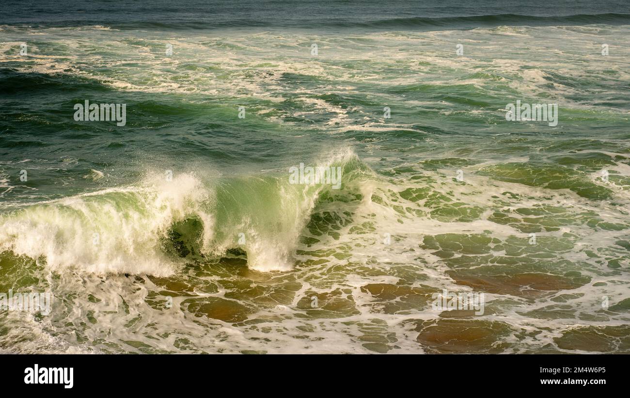 Pacific ocean waves storm aerial hi-res stock photography and images ...