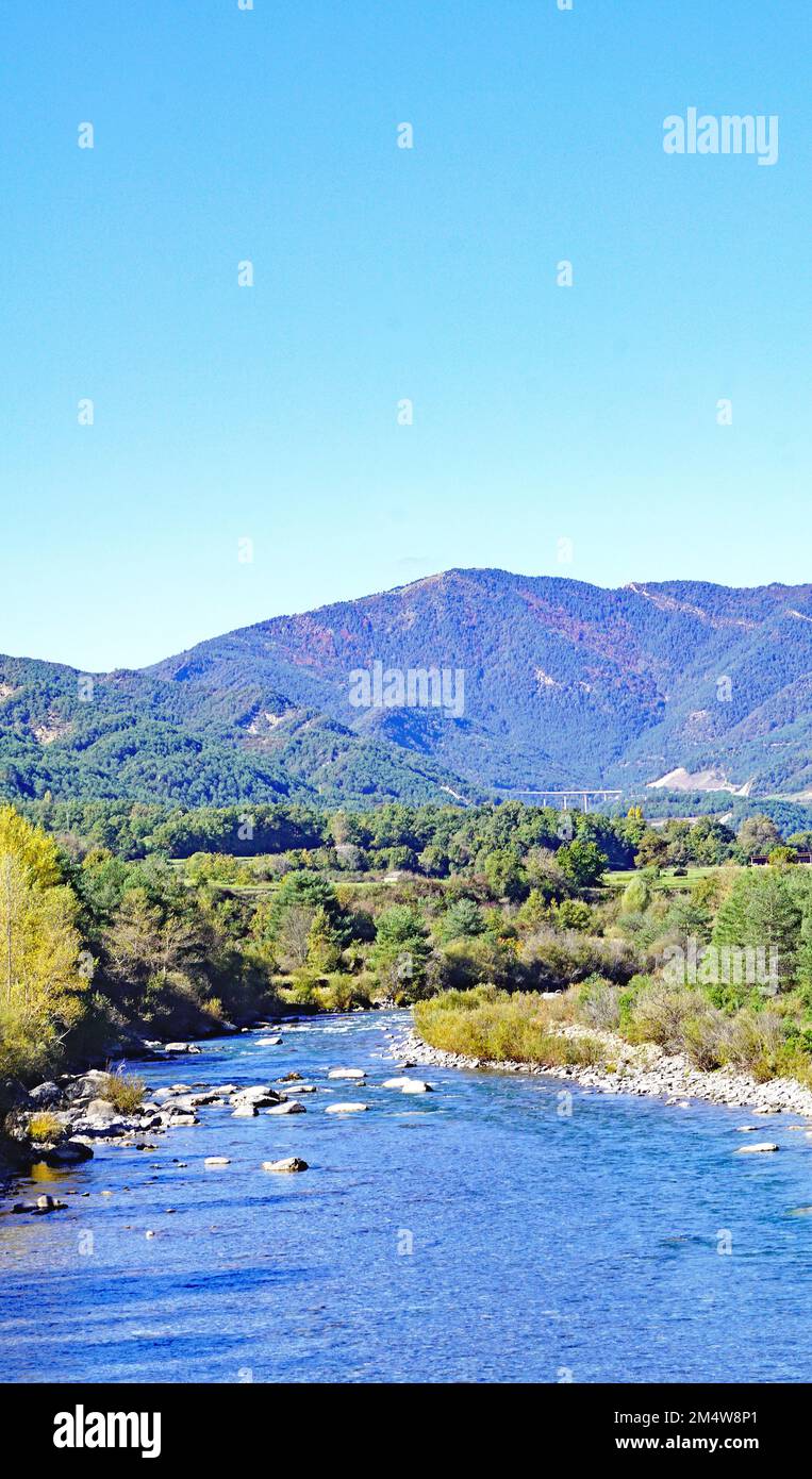 Ara river as it passes through Liguerre in the province of Huesca ...