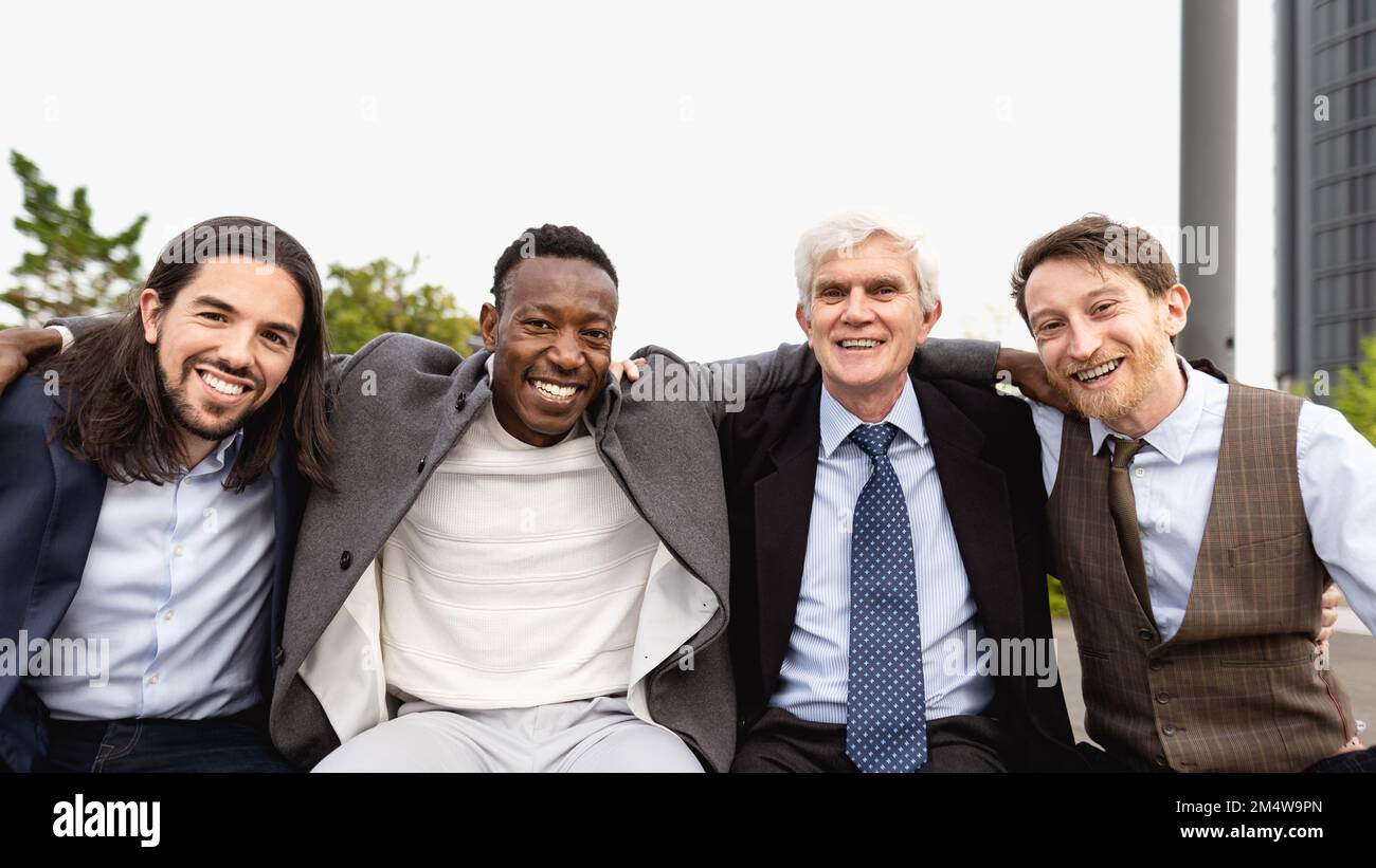 Team of multiracial business people with different ages and ethnicities ...