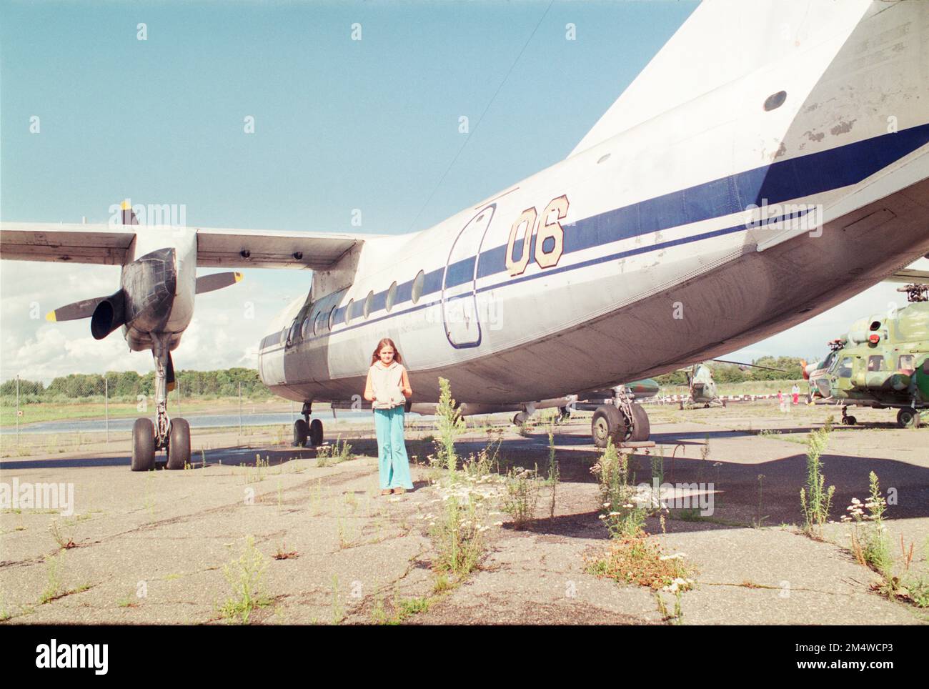 Antonov an 24 aircraft hi-res stock photography and images - Alamy