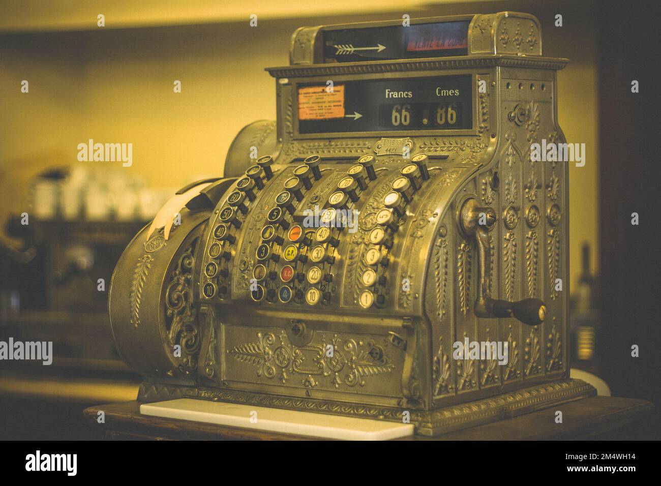 Vintage cash register hi-res stock photography and images - Alamy
