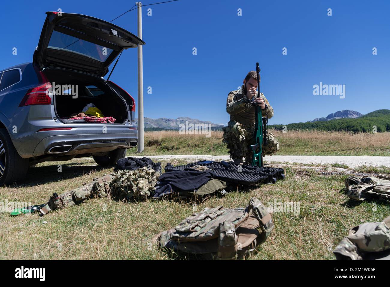 Special operations soldiers team preparing tactical and communication ...