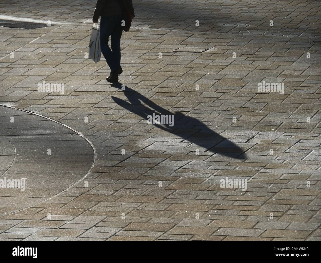 shadow of man walking Stock Photo - Alamy
