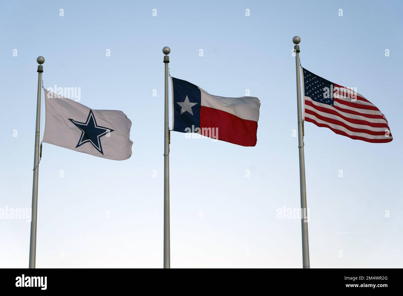 Dallas Cowboys, State of Texas and United States flags at AT&T Stadium ...